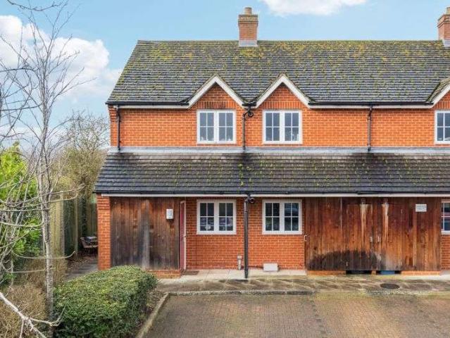 1 Bedroom Maisonette Flat