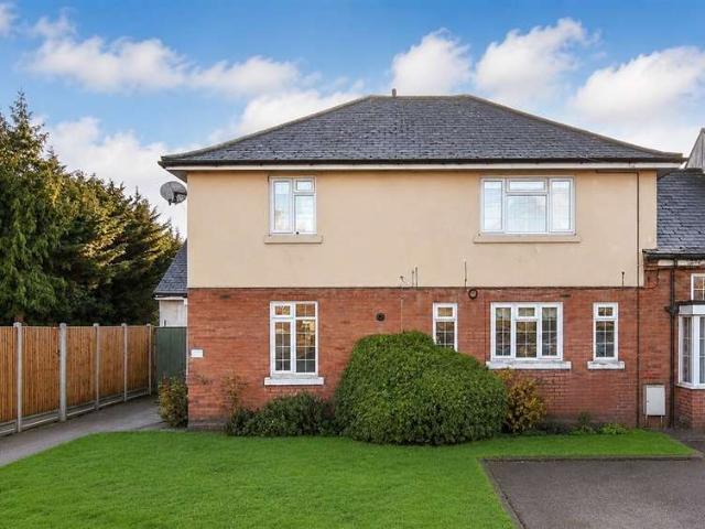 1 Bedroom Maisonette Flat