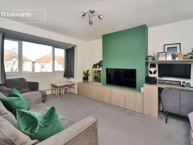 1 Bedroom Maisonette Flat