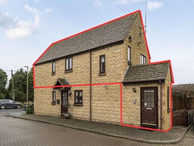 1 Bedroom Maisonette Flat