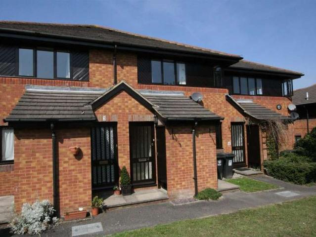 1 Bedroom Maisonette Flat