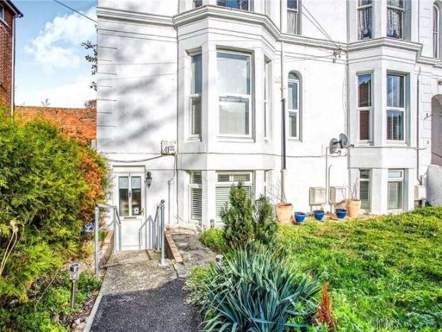 1 Bedroom Maisonette Flat