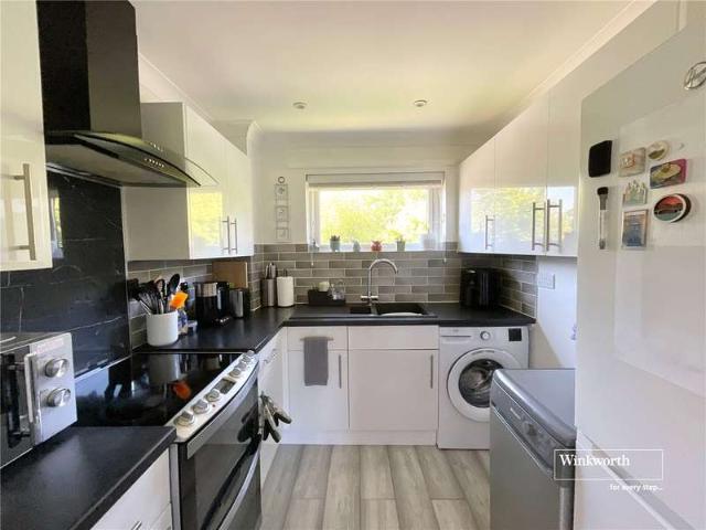1 Bedroom Maisonette Flat