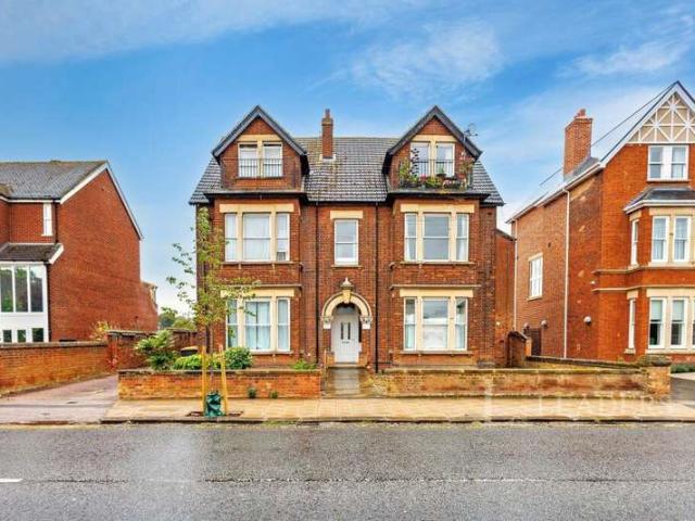 1 Bedroom Maisonette Flat