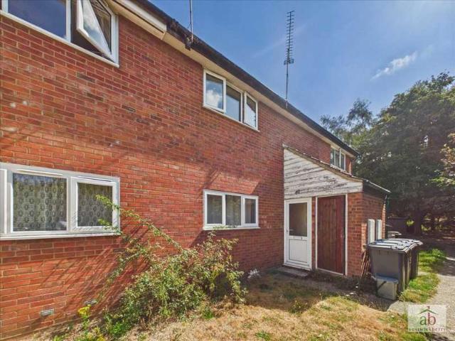 1 Bedroom Maisonette Flat