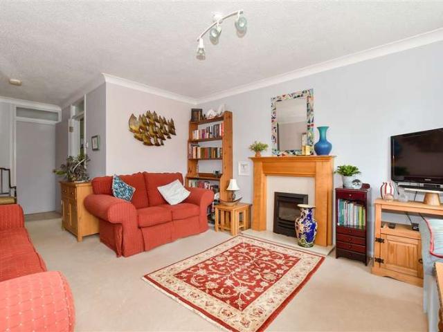 1 Bedroom Maisonette Flat