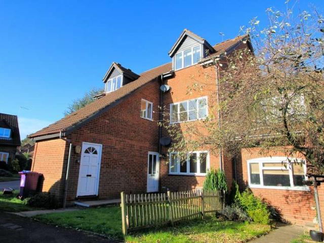 1 Bedroom Maisonette Flat