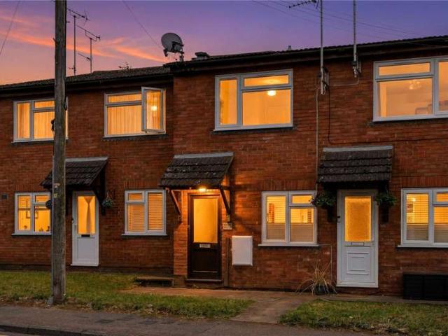 1 Bedroom Maisonette Flat