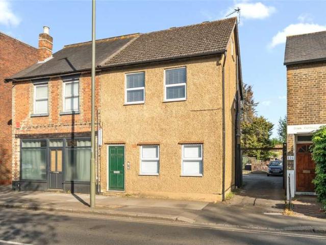 1 Bedroom Maisonette Flat