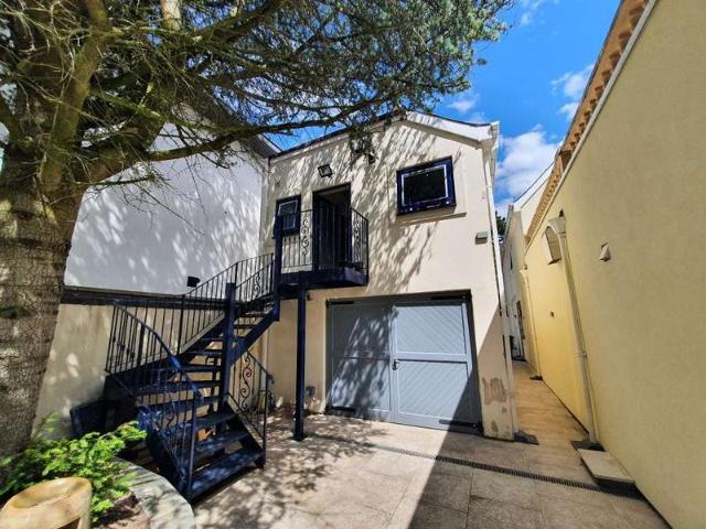 1 Bedroom Maisonette Flat