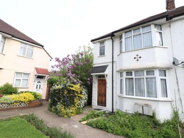 1 Bedroom Maisonette Flat