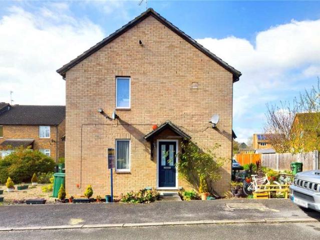 1 Bedroom Maisonette Flat