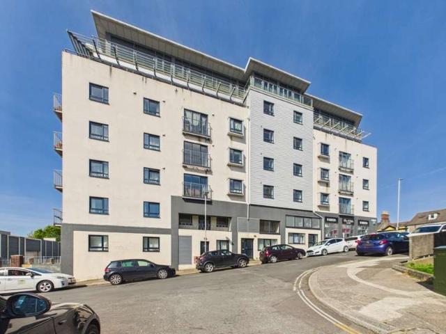 1 Bedroom Maisonette Flat