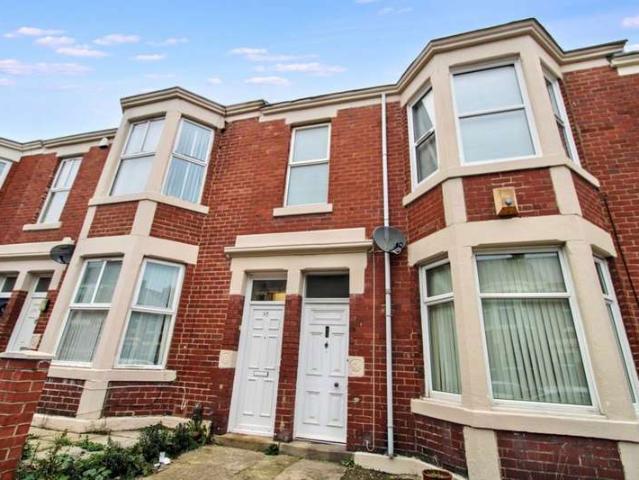 1 Bedroom Maisonette Flat