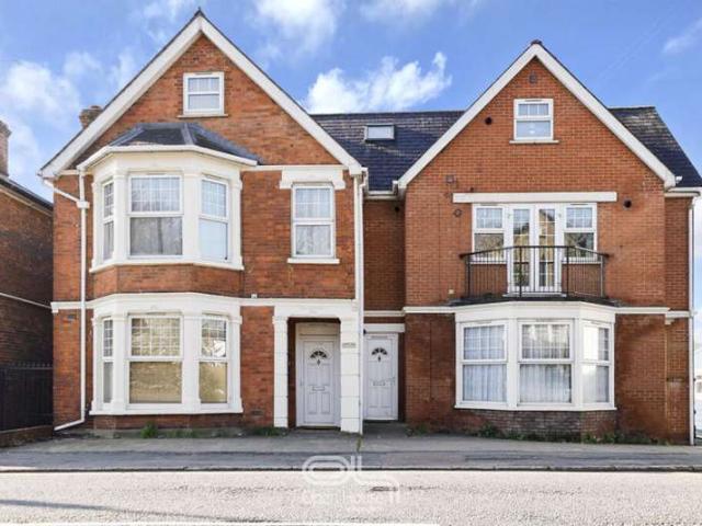 1 Bedroom Maisonette Flat