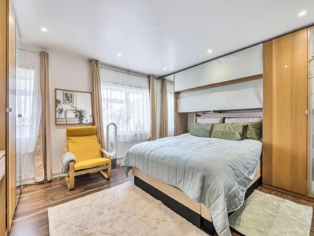 1 Bedroom Maisonette Flat
