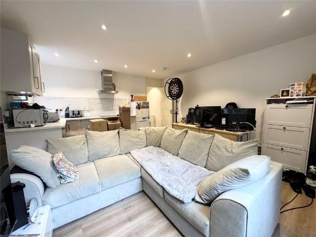1 bedroom Maisonette in Warnsham Close, Reading