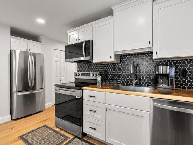 1 bedroom, Manchester NH 03103 LS102477509
