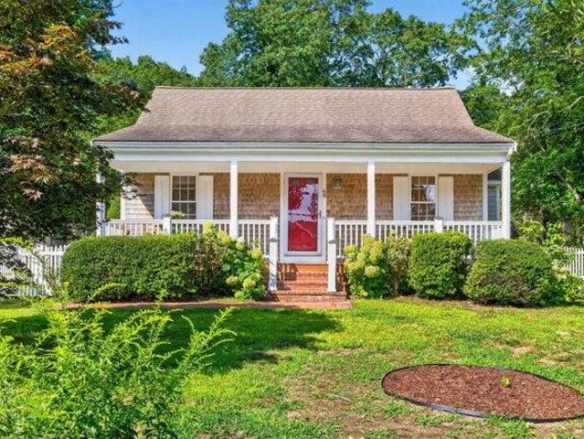 1 bedroom, Mashpee MA 02649 105233324