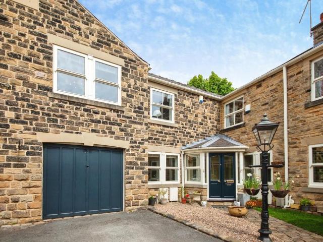 1 bedroom mews for sale