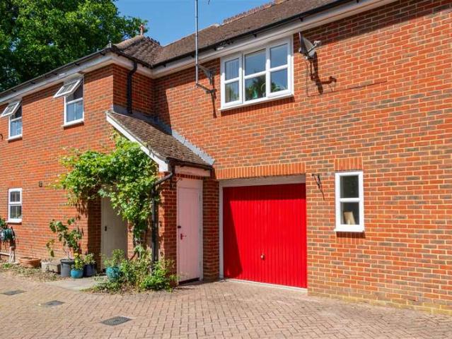 1 Bedroom Mews House