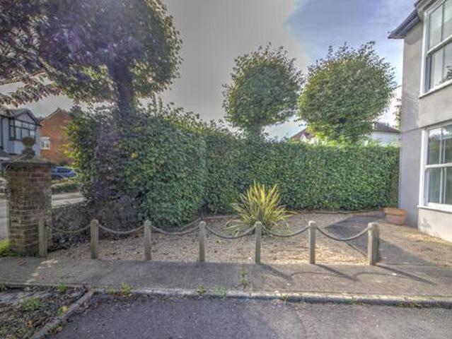1 Bedroom Mews Property For Sale In Rowland´s Castle
