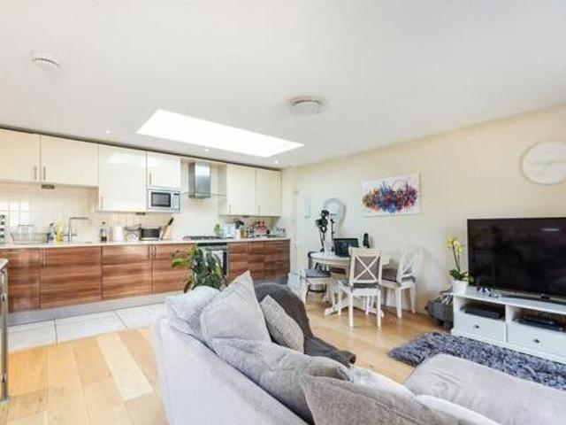 1 Bedroom Mews Property For Rent In Rosebery Road, London