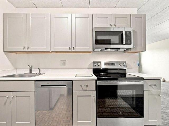 1 bedroom, Medford MA 02155 104540137