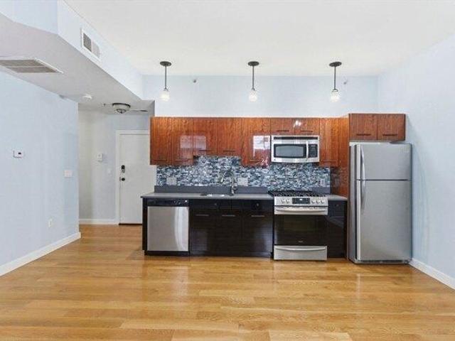 1 bedroom, Melrose MA 02176 104445020
