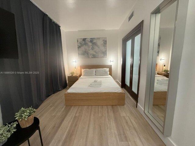 1 bedroom, Miami Beach FL 33139 104899021