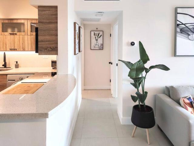 1 bedroom, Miami Beach FL 33139 LS100973686