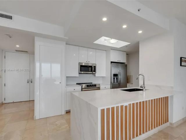 1 bedroom, Miami FL 102659920