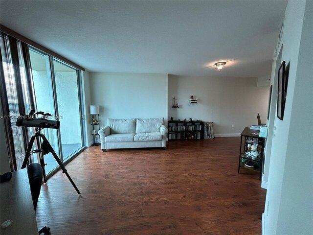 1 bedroom, Miami FL 33156 104900654