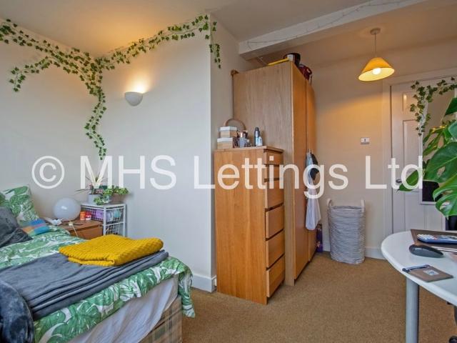 1 Bedroom Mid Terraced House for rent in Ashville Terrace