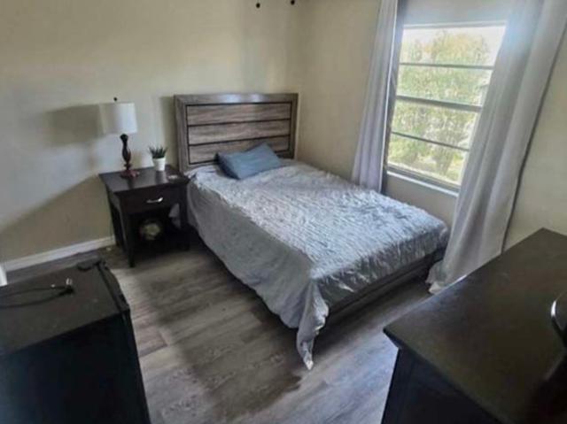 1 bedroom. Millenia area