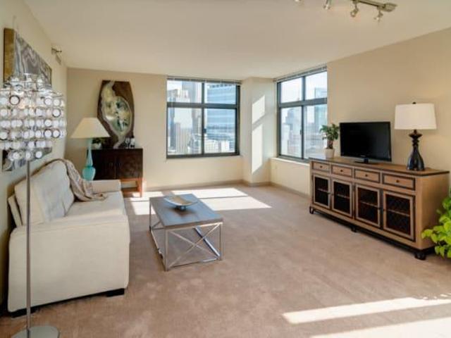 1 bedroom, Minneapolis MN 55403 60834584