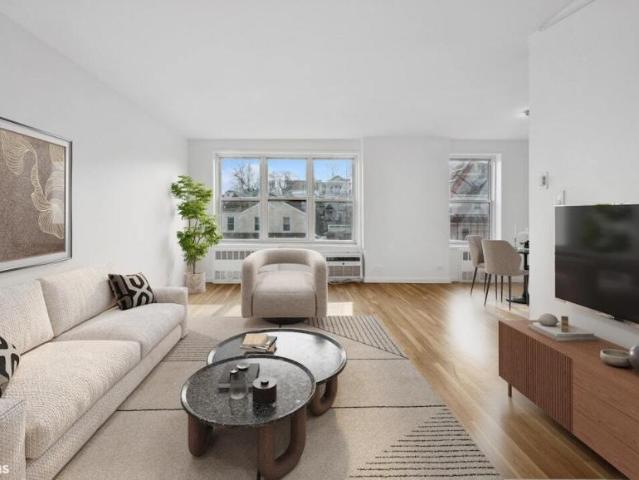 1 bedroom, North Riverdale NY LS102245757