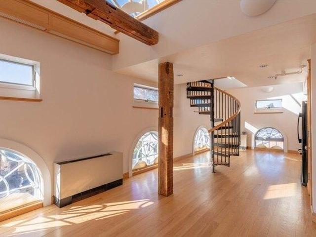 1 bedroom, Northampton MA 01060 104478257