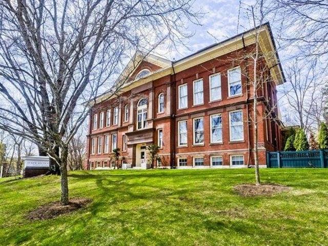 1 bedroom, Northampton MA 01060 102442907