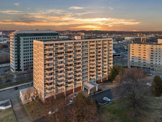 1 bedroom, Nashville TN 37219 104900952