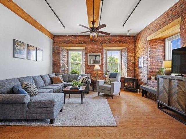 1 bedroom, Newmarket NH 03857 104758125