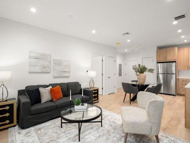 1 bedroom, Newton MA 02461 LS102728267