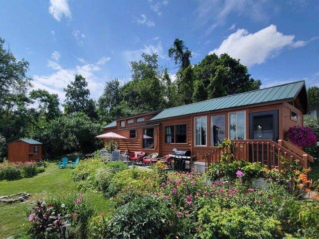 1 bedroom, South Hero VT 05486 105114790