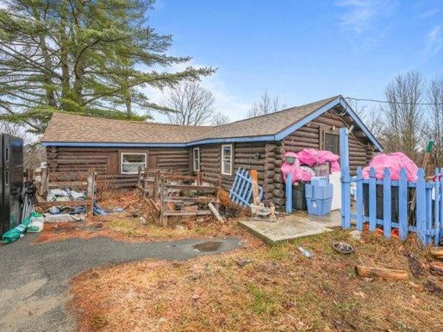 1 bedroom, Solon ME 04979 LS101660507