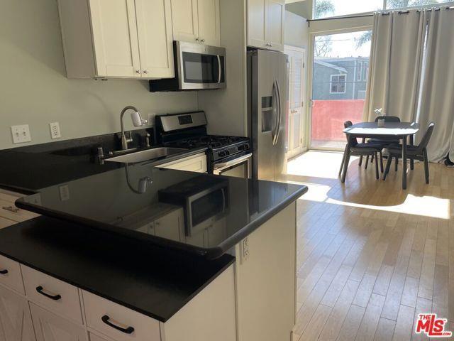 1 bedroom, Santa Monica CA 90405 88717929