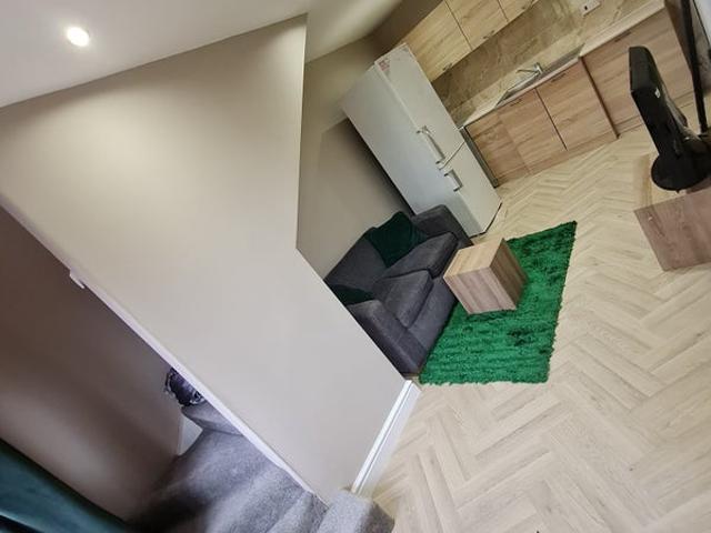 1 bedroom semi detached