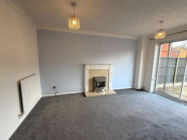 1 bedroom semi detached to let
