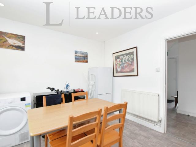 1 bedroom semi detached to rent Lower Clabdens, Ware, Hertfordshire, SG12