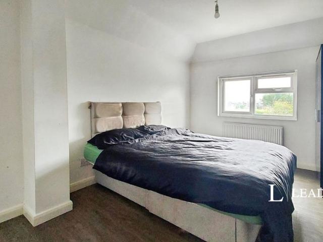 1 bedroom semi detached to rent 46 Doggetts Close, Rochford, SS4