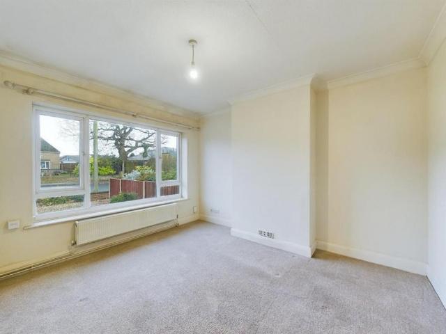 1 bedroom semi detached bungalow to rent